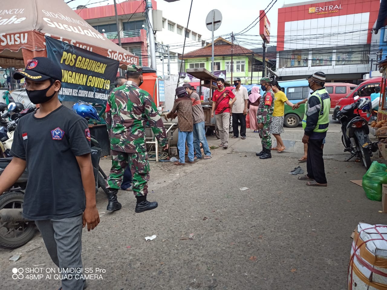 Jelang Nataru Koramil 04/Cikupa Tegakan Protokol Kesehatan di Pasar ...