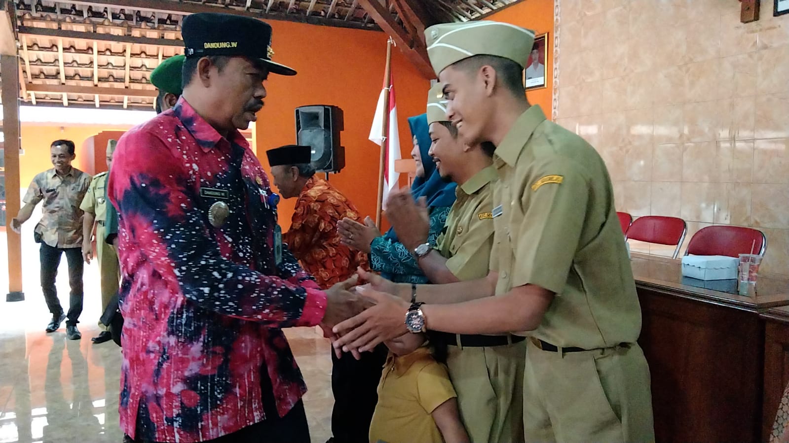 Suwardi Kepala Desa Kalang Lantik Kamituwo Bungkal dan Kacangan Timur ...